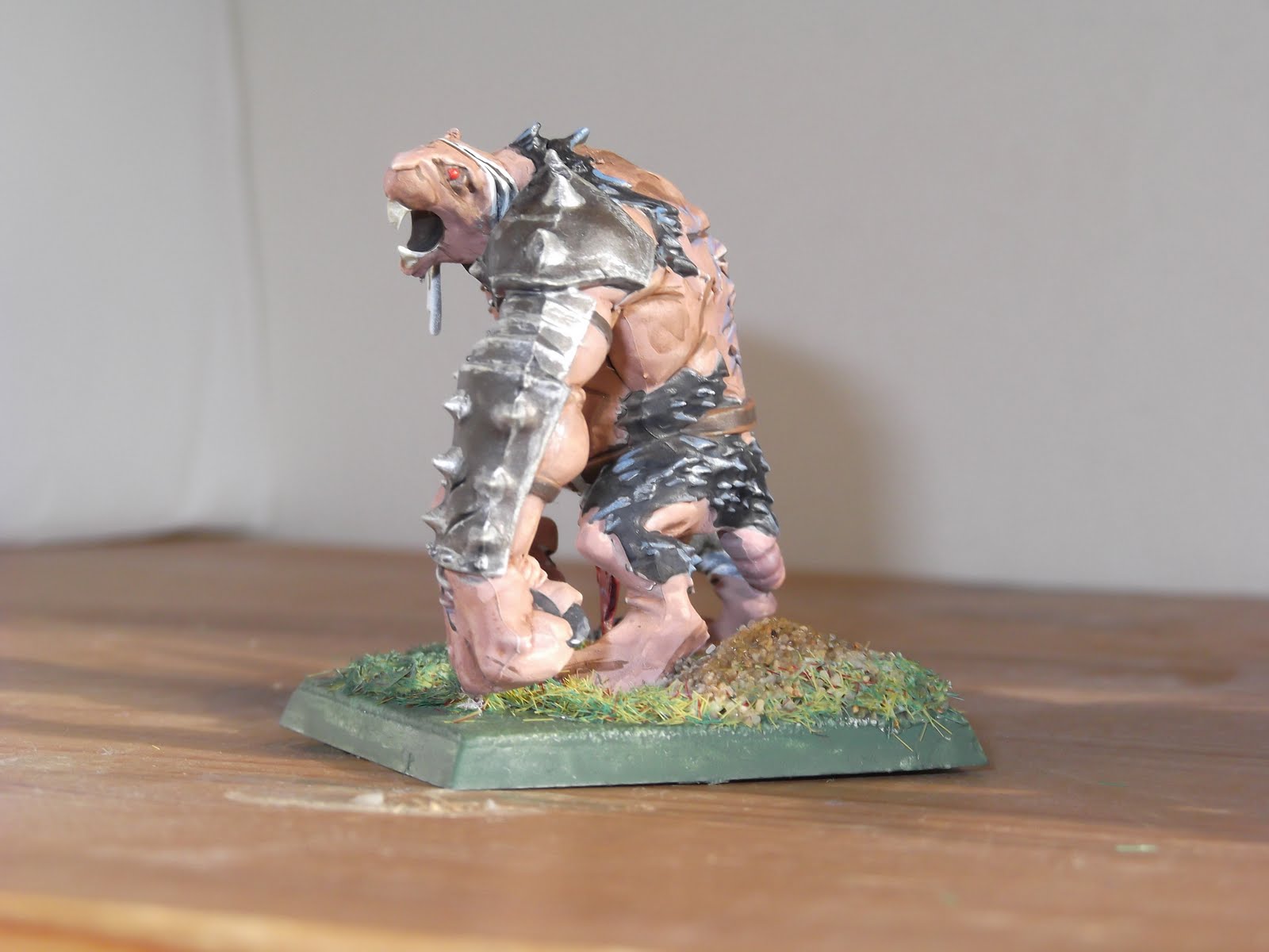 Fine Detail Miniature Painting: Island of blood Rat Ogres and wip Ork ...