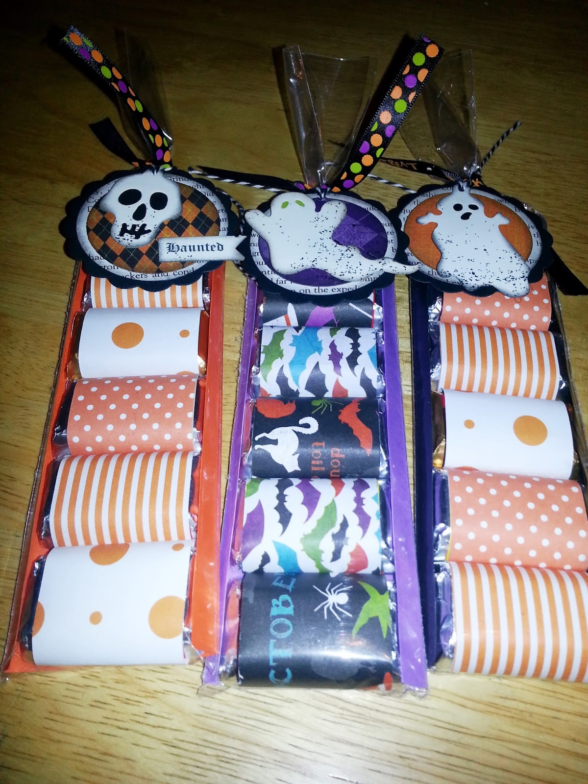 kimmie's craft corner: Adorable Wrapped Candy Halloween Party Favors