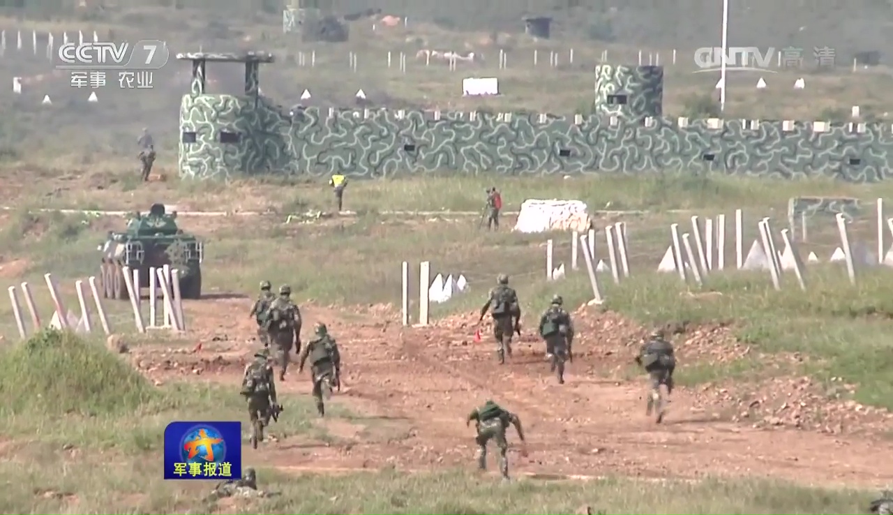 China Defense Blog: PR photos of the day: PAP, China's other ground force.