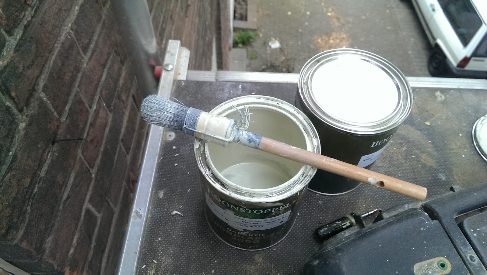 van krot tot ons paleisje: verrotte vloerbalken en het eerste lege blik ...