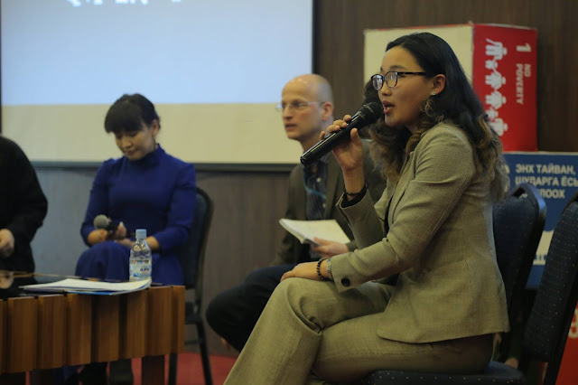 UNICEF Mongolia: Let's discuss at the UN - Unworn Masks