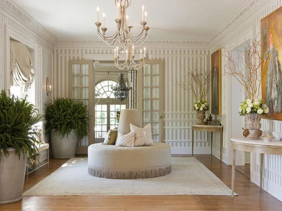 Eye For Design: Decorating With the Borne Settee