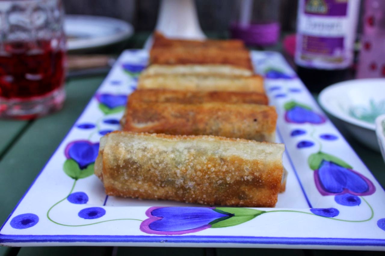 Green Gourmet Giraffe: Haggis chiko rolls - a marriage of Aussie and ...
