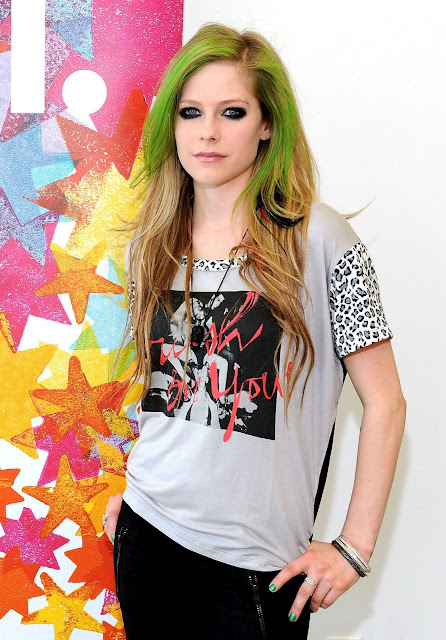 Avril Lavigne 2011 AOL Studios Photo Shoot At Beverly Hills | Latest ...