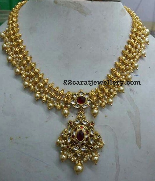 Gold Swirls Simple Necklaces in Antique Work - Jewellery Designs