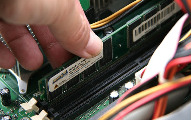 Cara Menambah atau Upgrade RAM Komputer PC - HARMANSYAH BLOG