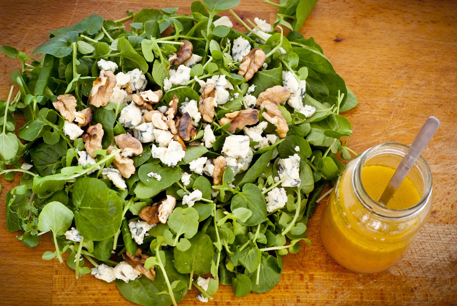 Ensalada de berros, stilton y nueces con aliño de pomelo... - Hoy para ...