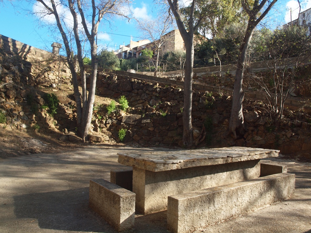 SOM DE PÍCNIC: Zona de pícnic La Font Vella, El Lloar, Priorat