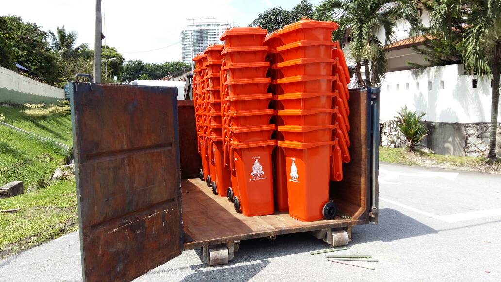 SS20 PETALING JAYA: New Bins for us