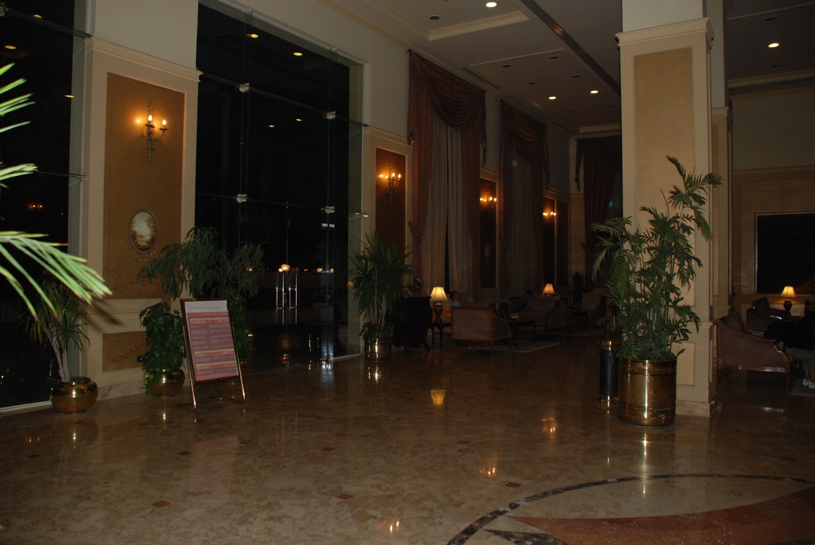 Offers and book hotels in Egypt | Grand Pyramids Hotel