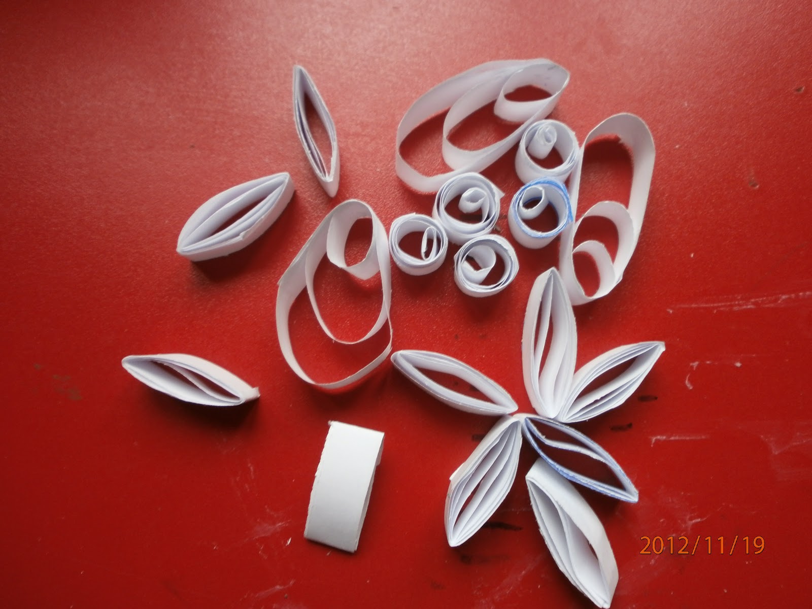 Model de FULGI de nea din HARTIE - 77 :: Fise de lucru - gradinita si ...