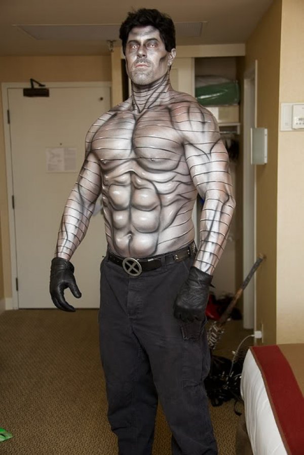 Marvel Discovery: Colossus Cosplay