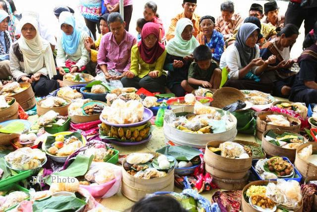 Tradisi Rabu Wekasan - As'ad Collection