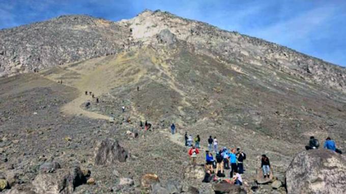 Jalur Pendakian Gunung Merapi Jogja | Pengetahuan Wisata Gunung Indonesia
