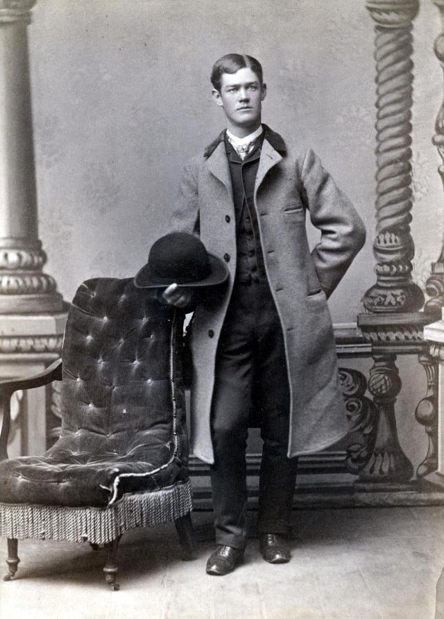 35 Old Photos That Defined Young Men's Fashion in the Early 20th ...