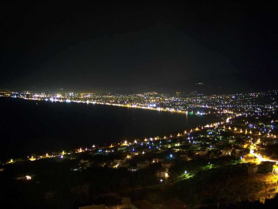 ΚΡΟΤΟΙ ΑΝΑΣΤΑΤΩΣΑΝ ΣΤΗΝ ΚΑΛΑΜΑΤΑ - kalamatanews.gr - ΜΕΣΣΗΝΙΑΚΑ ΝΕΑ ...