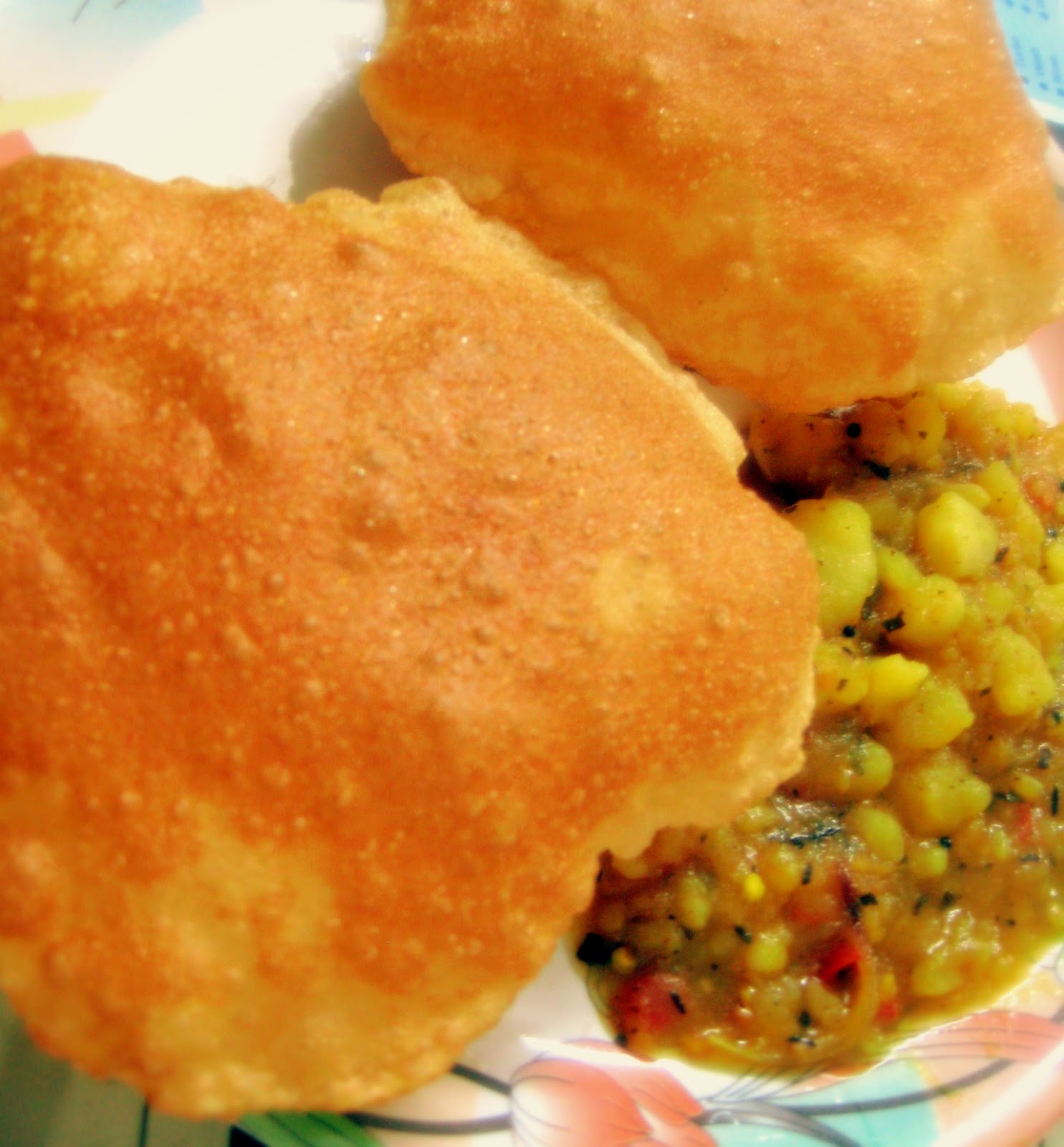 madhuri's kitchen: Tapioca Chips / Karra Pendalam Chips / cassava chips