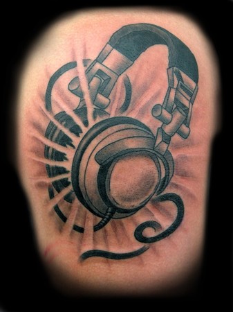 headphone tattoo desgin | Headphones tattoo, Tattoos, Dj tattoo