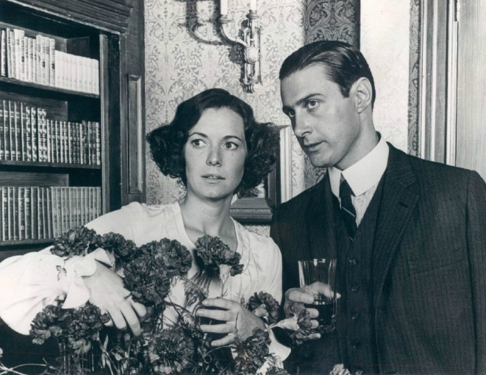 Zebradelic: Kitty Winn on Beacon Hill