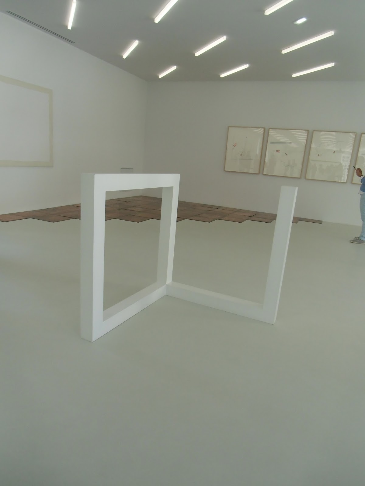 GEOMART and co: Incomplete open Cube - Sol Lewitt