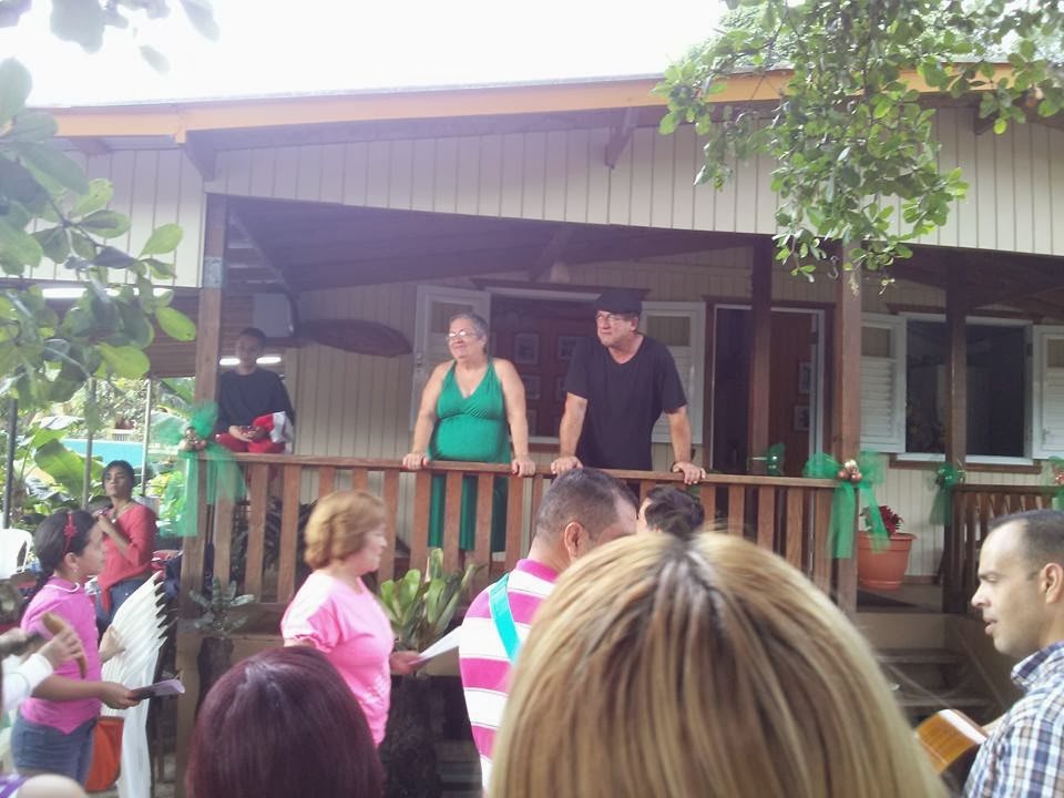 Escuela Elemental Acreditada José Ramón Rodríguez: Parranda a la Prof ...