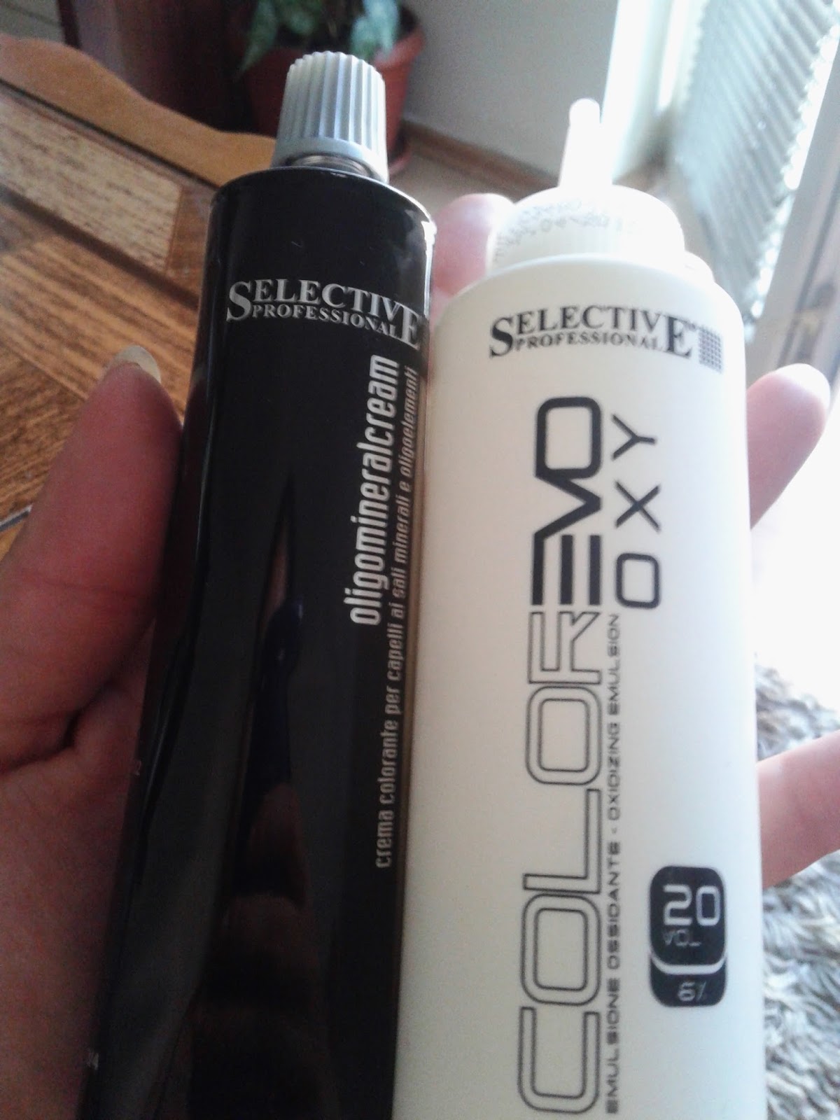 Ogledalce: SELECTIVE Oligomineral Cream farba za kosu