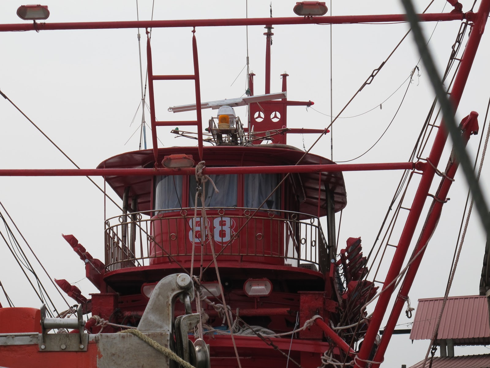 Pengusaha Bot Perikanan Laut Dalam: December 2012