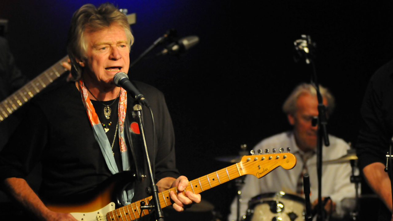 Classic Rock Here And Now: Dave Edmunds Interview: Rockabilly Guitar ...