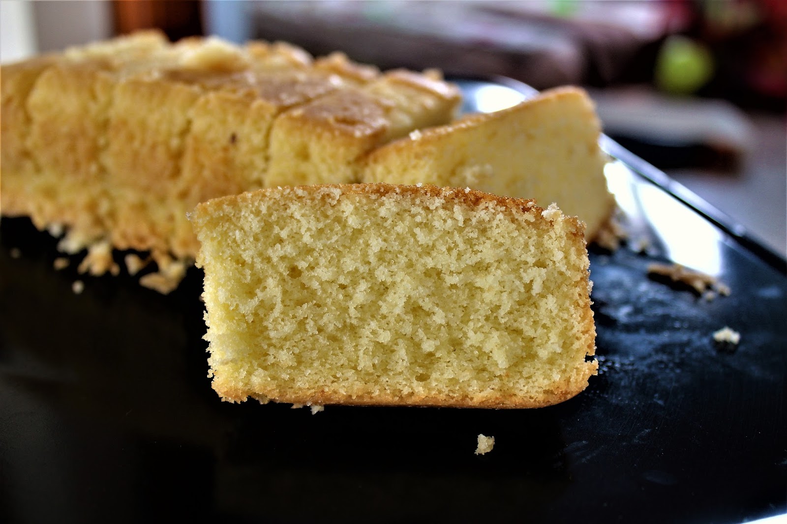 BAKERY STYLE BUTTER SPONGE CAKE
