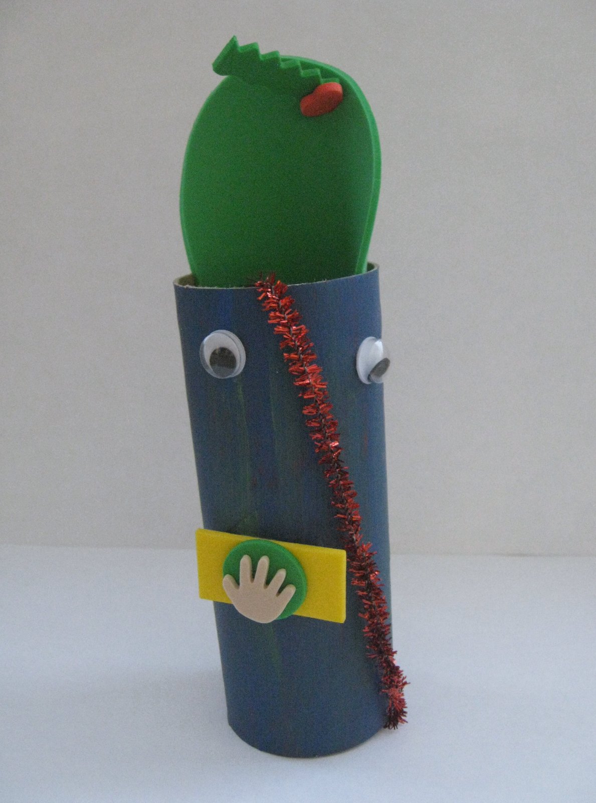 Cindy deRosier: My Creative Life: Cardboard Tube Aliens