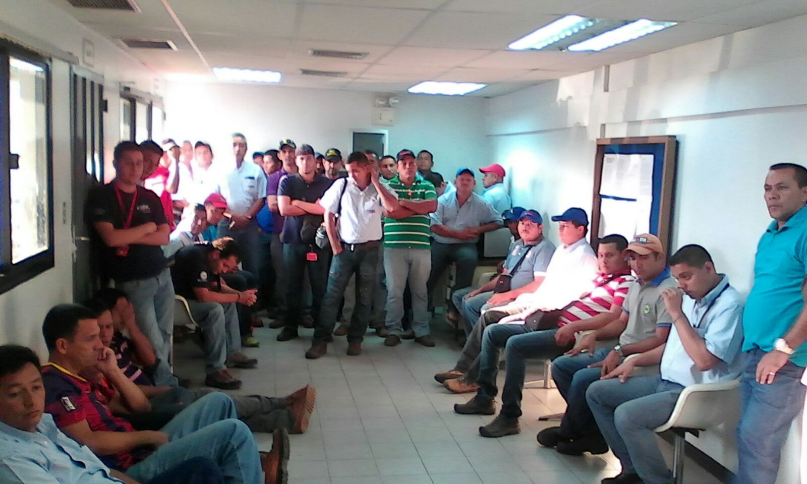Fuerza Laboral Oficial: Reunion en Planta Externa Barinas - con Junta ...