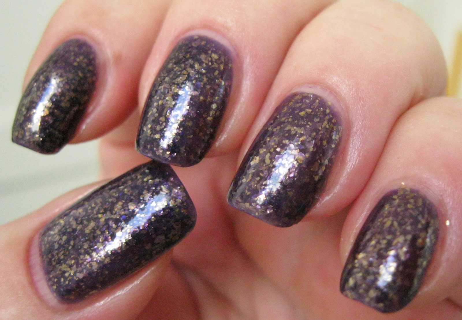 Lacquer Slacker Liz: Digital Nails I'm a Survivor