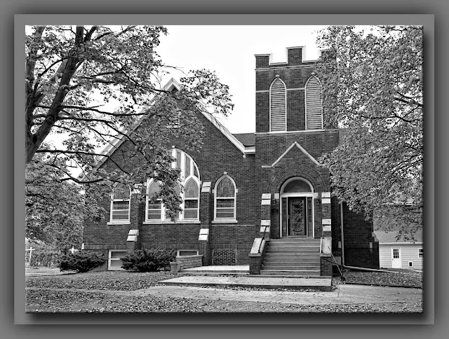 Coulterburg, USA: Day 089 Emden, Illinois Methodist Church
