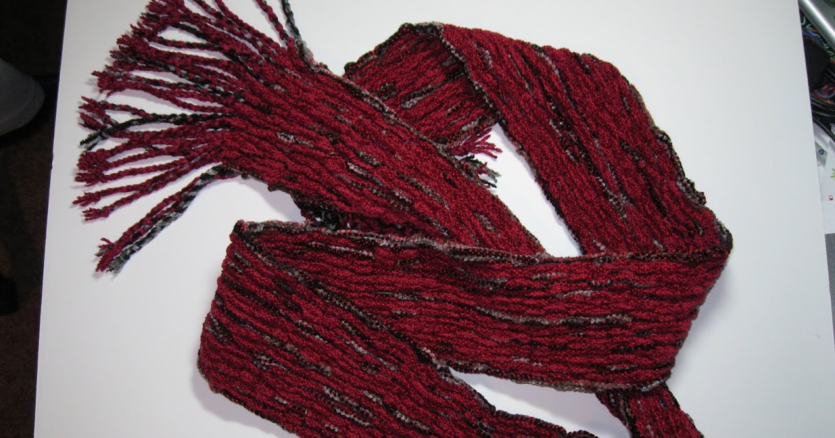 Fiber pixels: Chenille Crimp in Red