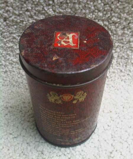 Karya Babah Antik: Kaleng Rokok Sampoerna Exclusive