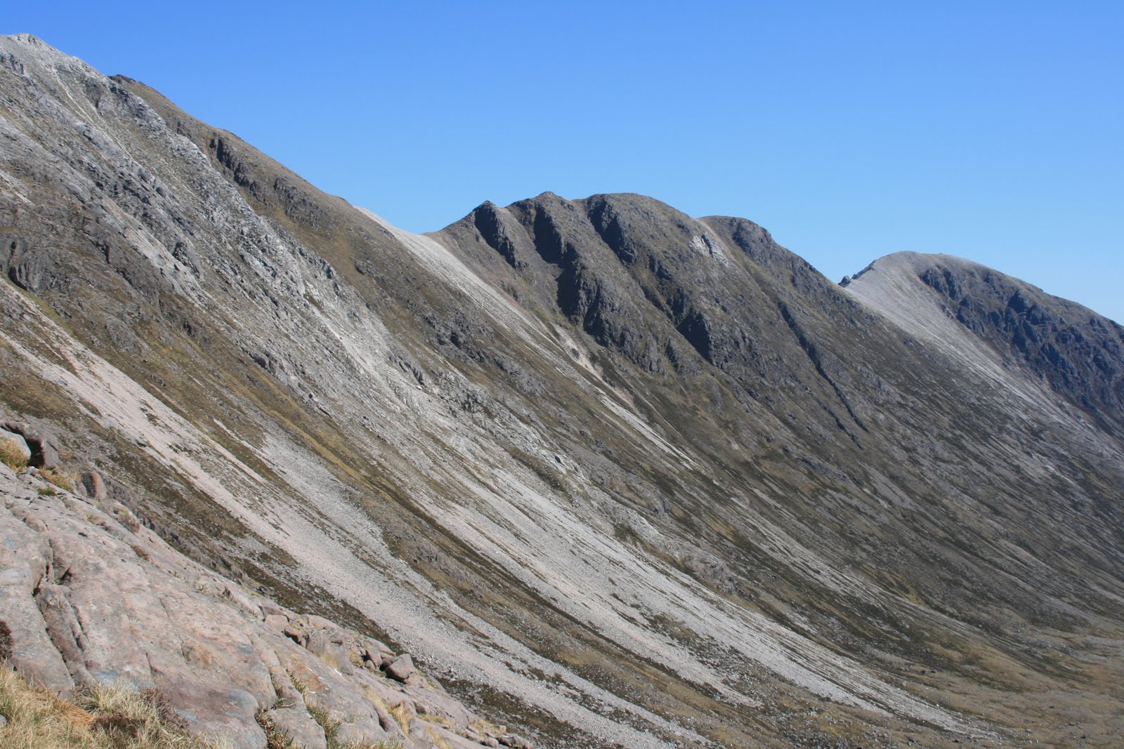 those last 50 Munros: 9,8: the round of Coire Lair
