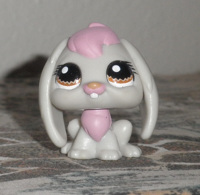 Collectomania: LPS Rabbits