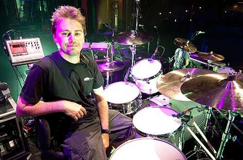 *DRUM - сумбур*: Барабанный техник Radiohead погиб в результате ...