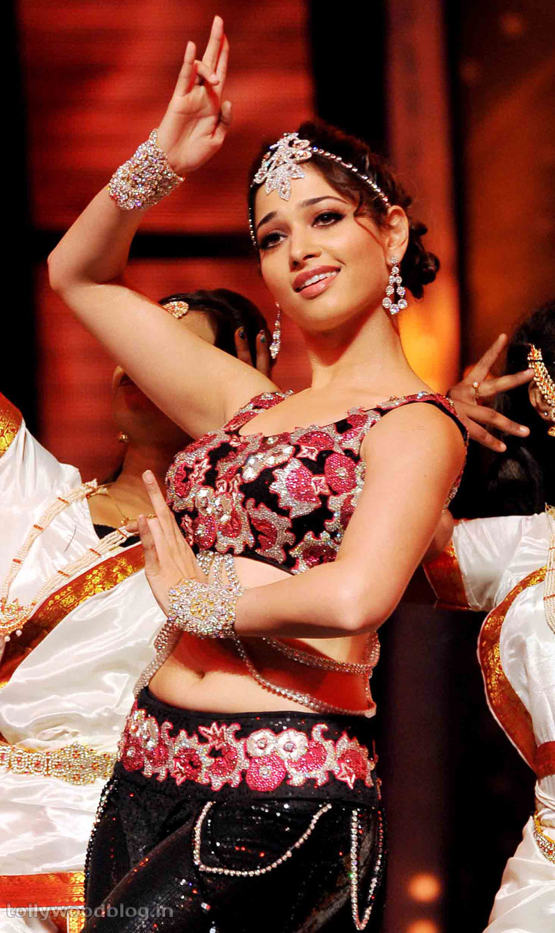 Actress Hot Dance Performance At CineMaa Awards 2012