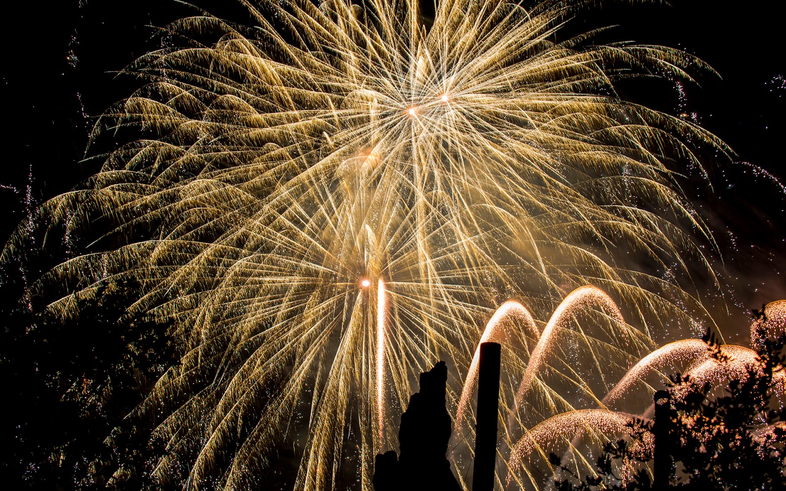 Big Thunderous Explosions