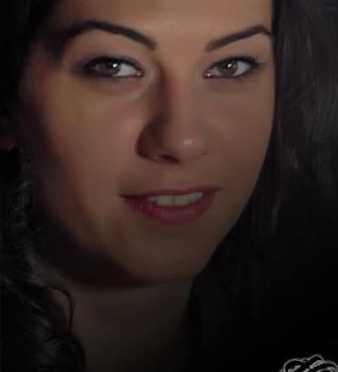 Biografia actritei FILIZ AHMET,frumoasa si controversata NIGAR KALFA ...