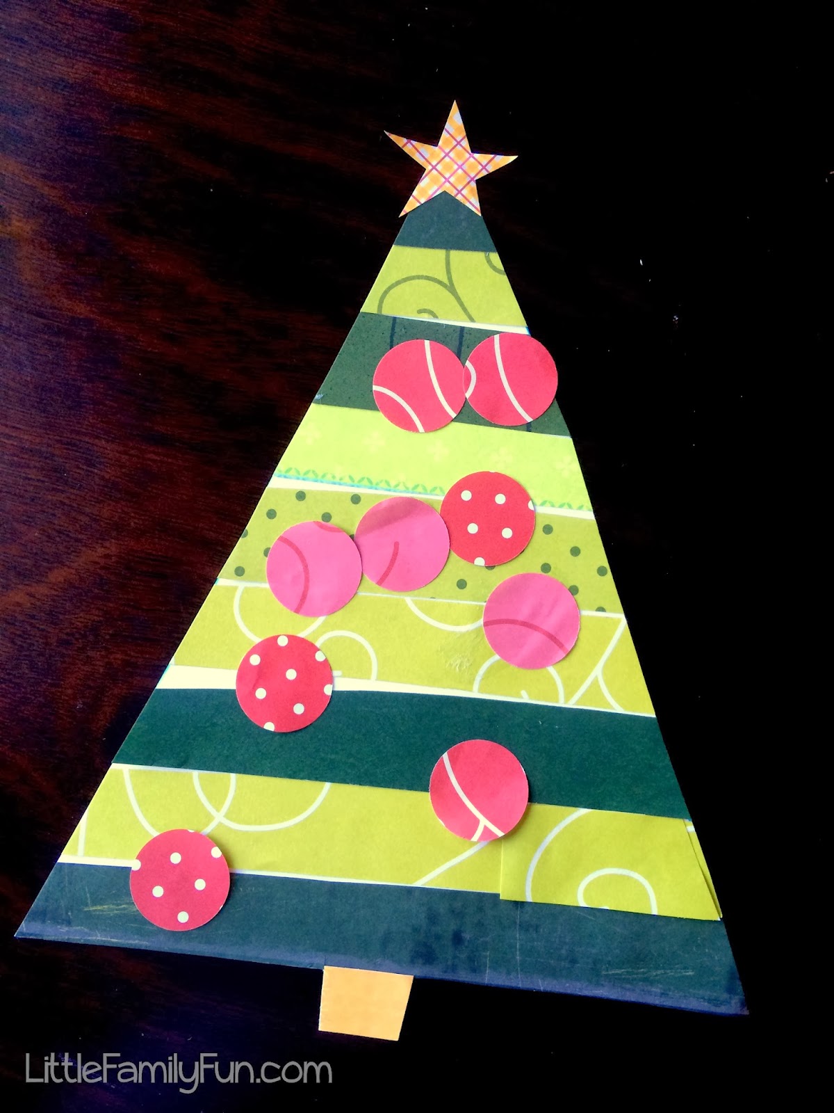 Little Family Fun: Christmas Tree Craft