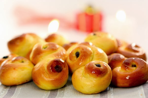 Ricetta dei lussekatter, i dolci di Santa Lucia - Cucina Sapori
