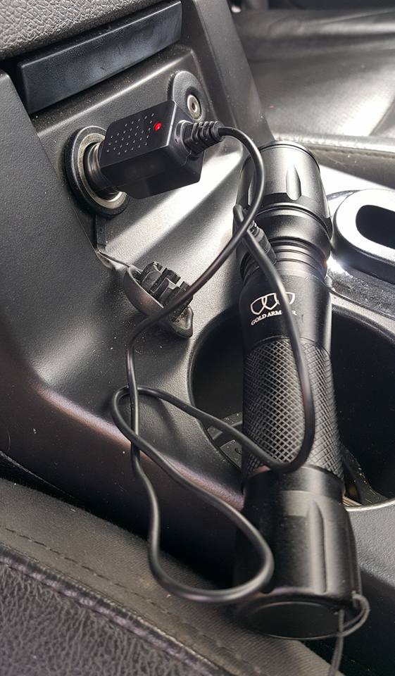 Jinn's Reviews: Gold Armor Tactical LED Flashlight