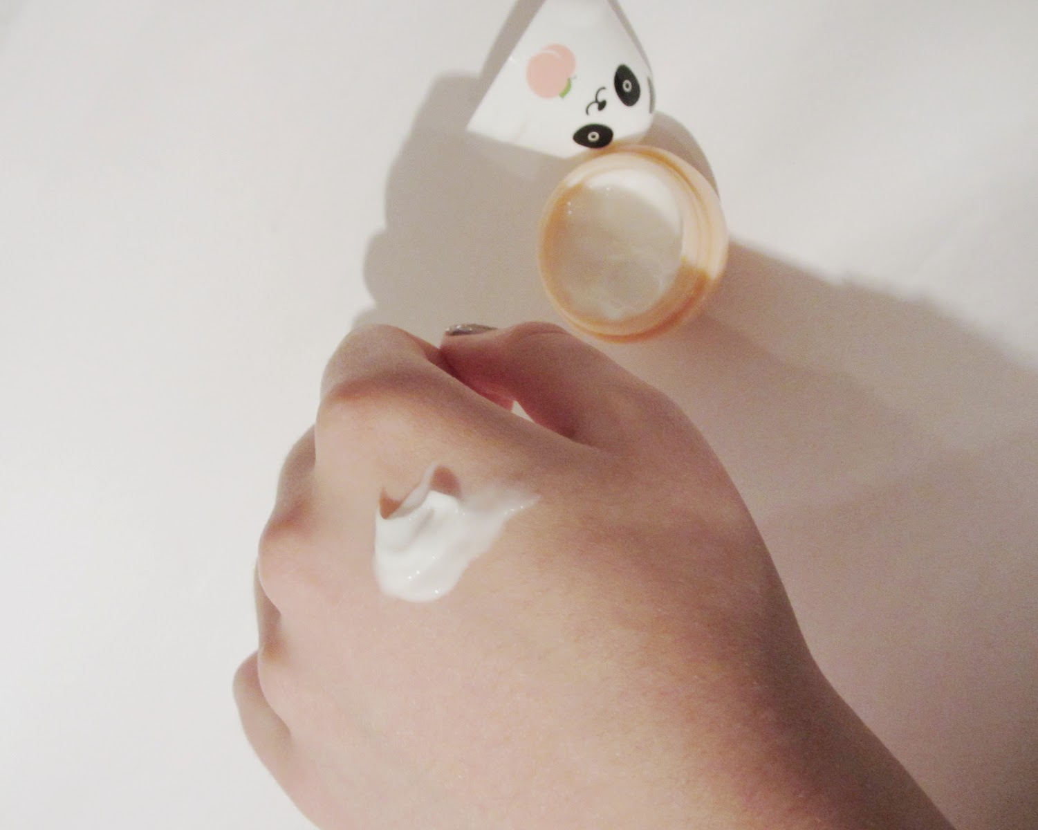 Rosalie & Violetta: Etude House "Missing You Hand Cream"