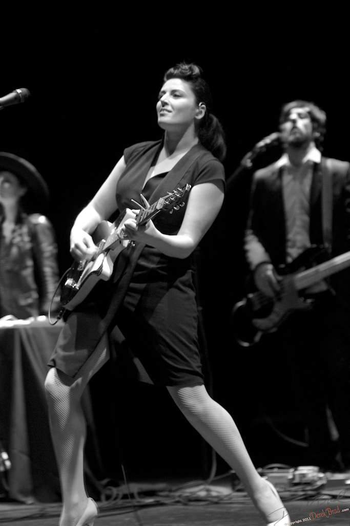 Derek Brad Photography: Carina Round