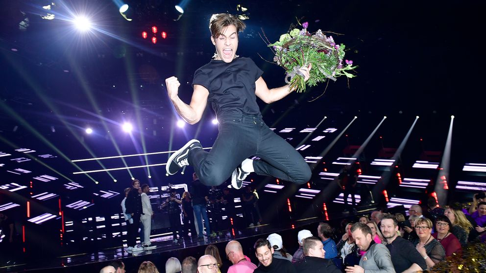 [VÍDEO] Suécia: Conheça o videoclip oficial de "Dance You Off" | ESC ...