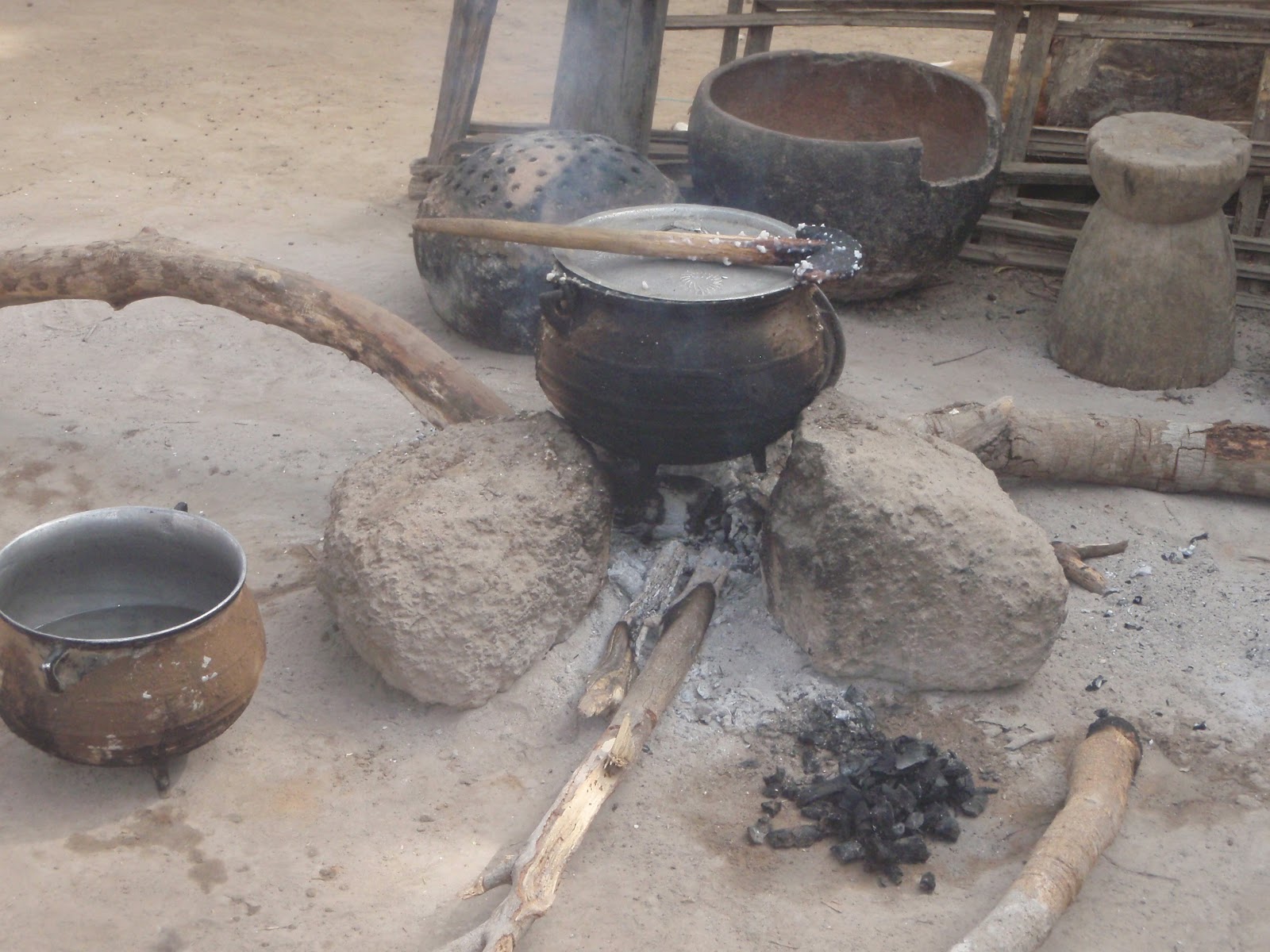 One Goal, One Nation: Peace in Mali: Improved Cook Stoves