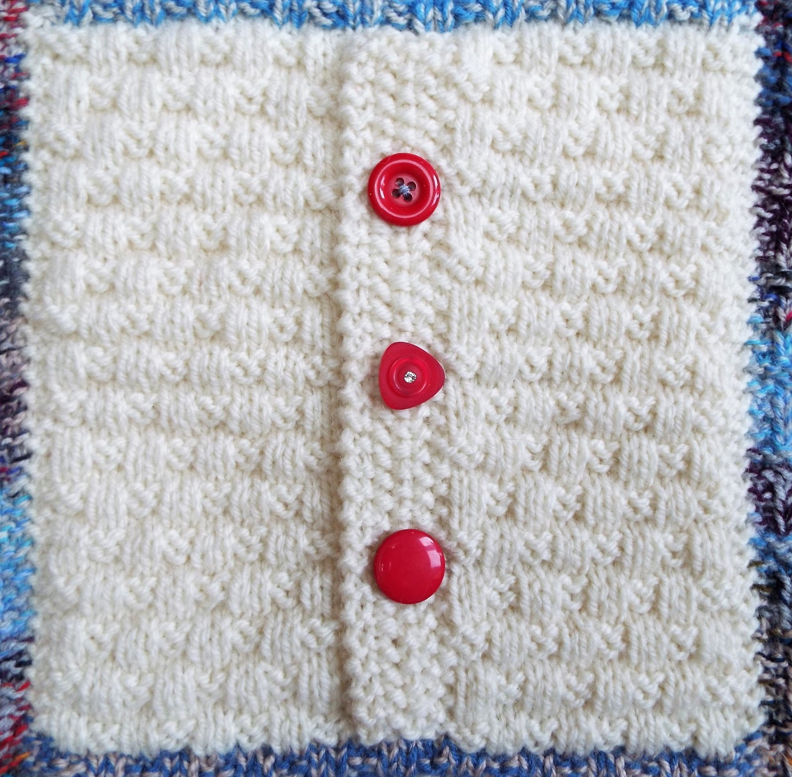 Lizzie Lenard Vintage Sewing: Twiddle Blanket With Working Buttons
