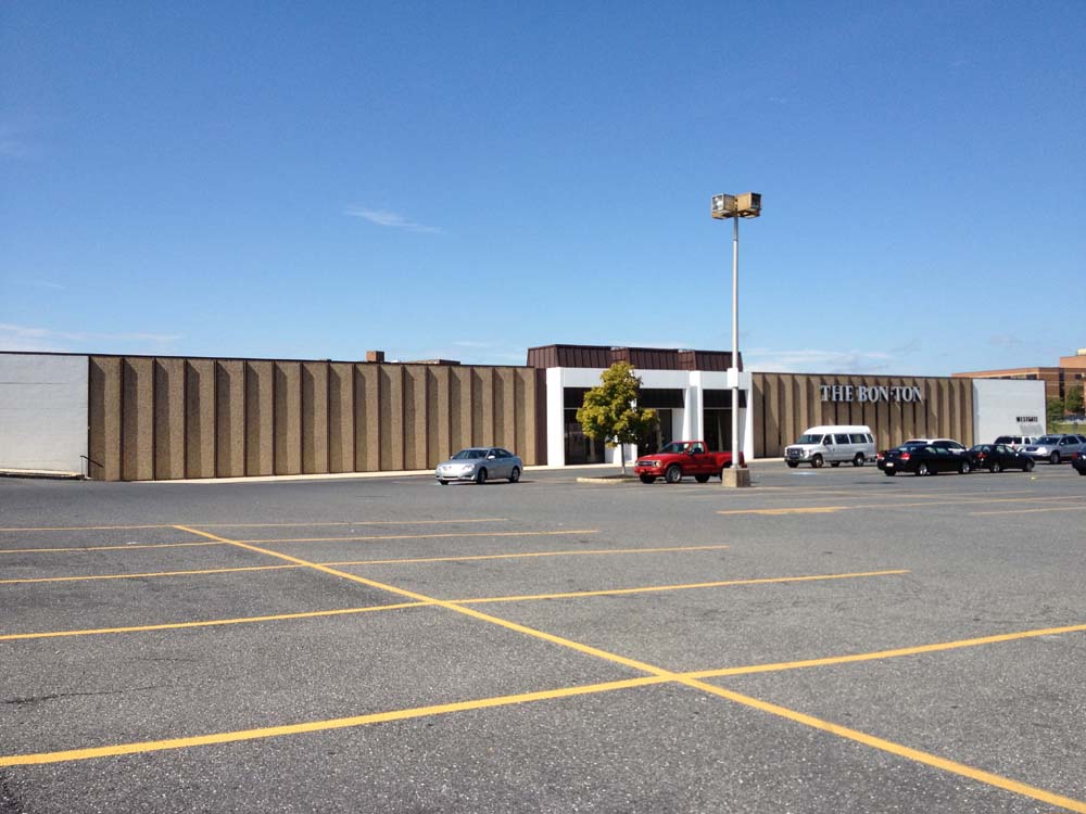 Sky City: Retail History: Westgate Mall: Bethlehem, PA